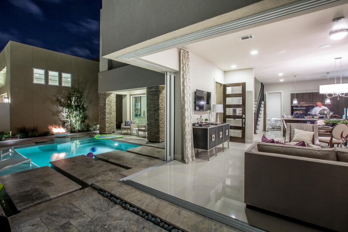 Houston's Royal Oaks Courtyard Villas | eggersmann Houston